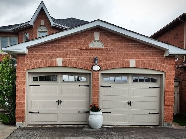 Carriage House Garage Doors With Windows